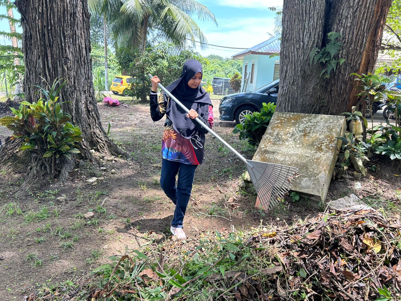 GERAK KERJA BERPASUKAN – PROGRAM CSR JKR JOHOR BAHRU: MEMBERSIHKAN ...